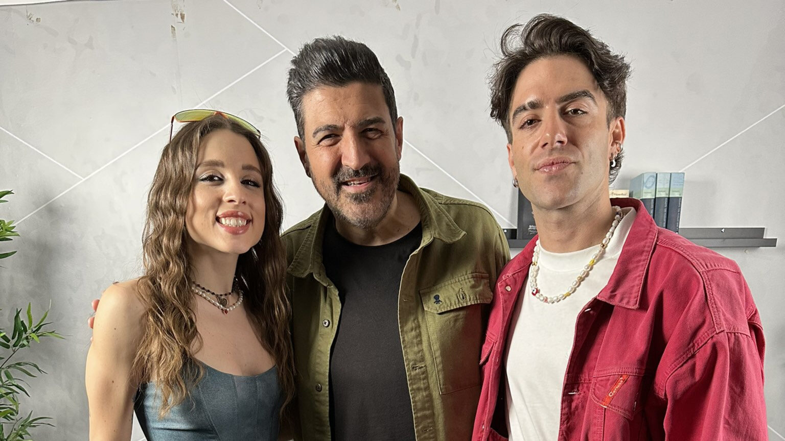 Angelina Mango colabora con Álvaro de Luna en la versión en español de ...