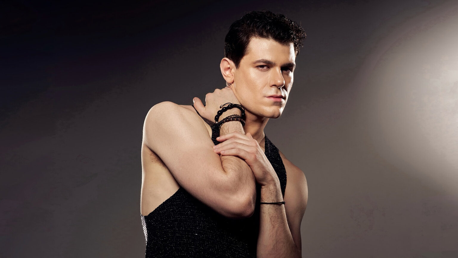 ¿Quién es Theo Evan? Conoce al representante de Chipre en Eurovisión 2025